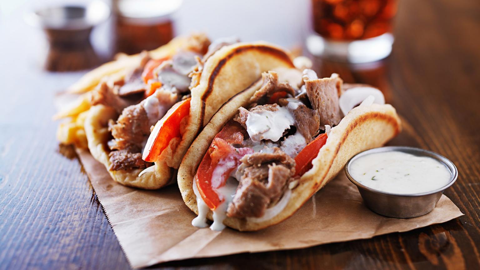 Viajar a través de las cocinas del mundo #2: gyros, Grecia - LonelyPlanet