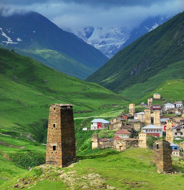 Senderismo en Georgia: las rutas de las casas-torre - LonelyPlanet